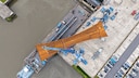 157 ton zware brug vertrekt vanuit Temse per schip naar Hasselt: “Hele ...