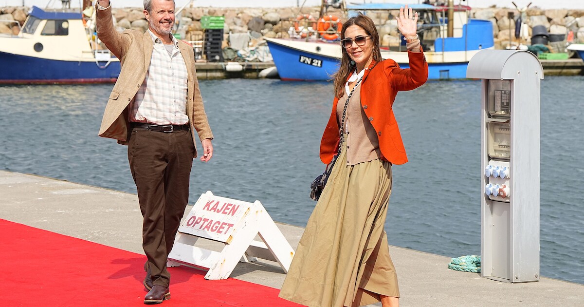 Verrassende look voor Deens koningspaar: koning Frederik en koningin ...