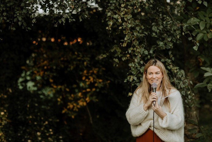 Waarom drinken we koffie en eten we pistolets met kaas op een koffietafel? | Eten | hln.be