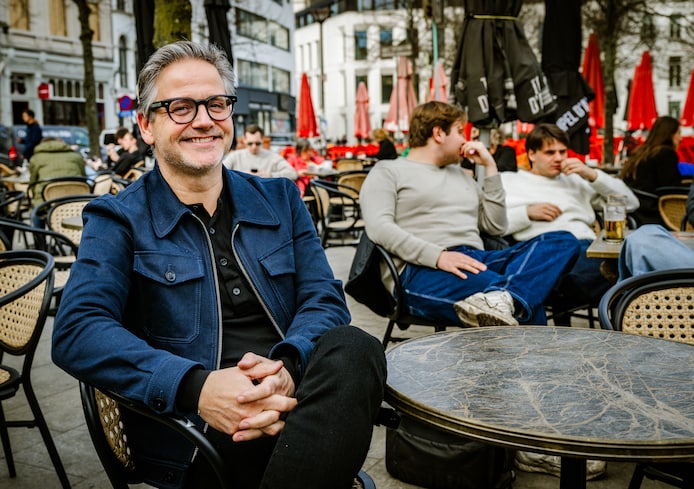 Guus Meeuwis richt zijn pijlen op Vlaanderen: “Het was ooit liefde op ...