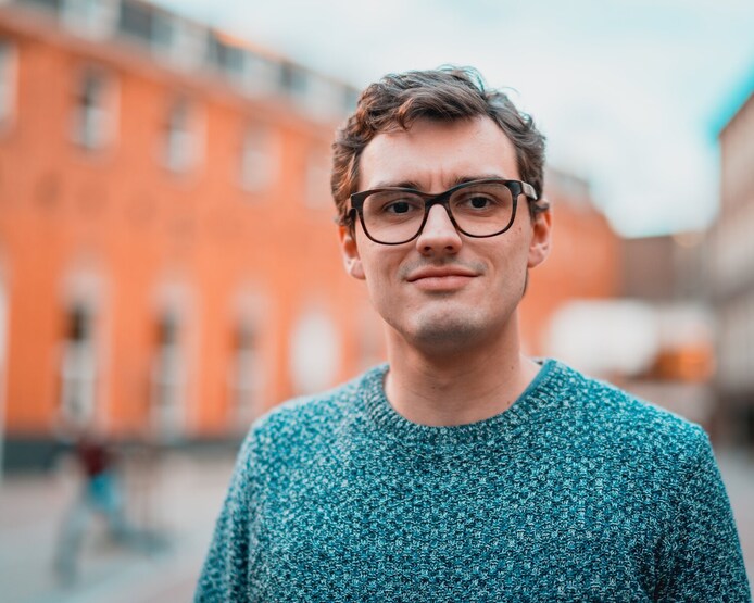 “Help, mijn kind vervalst huiswerk met ChatGPT.” Leerkracht artificiële intelligentie geeft ...