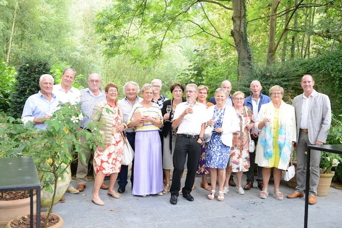 75-jarigen van Adegem vieren samen hun verjaardag | Maldegem | hln.be
