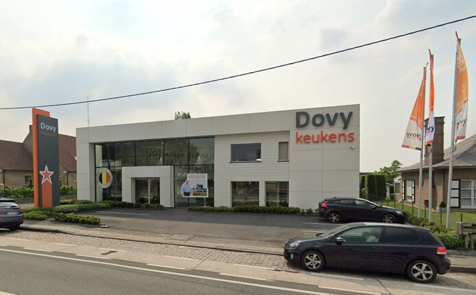 NET OPEN. Donald Muylle stelt grootste toonzaal van Dovy Keukens in ...