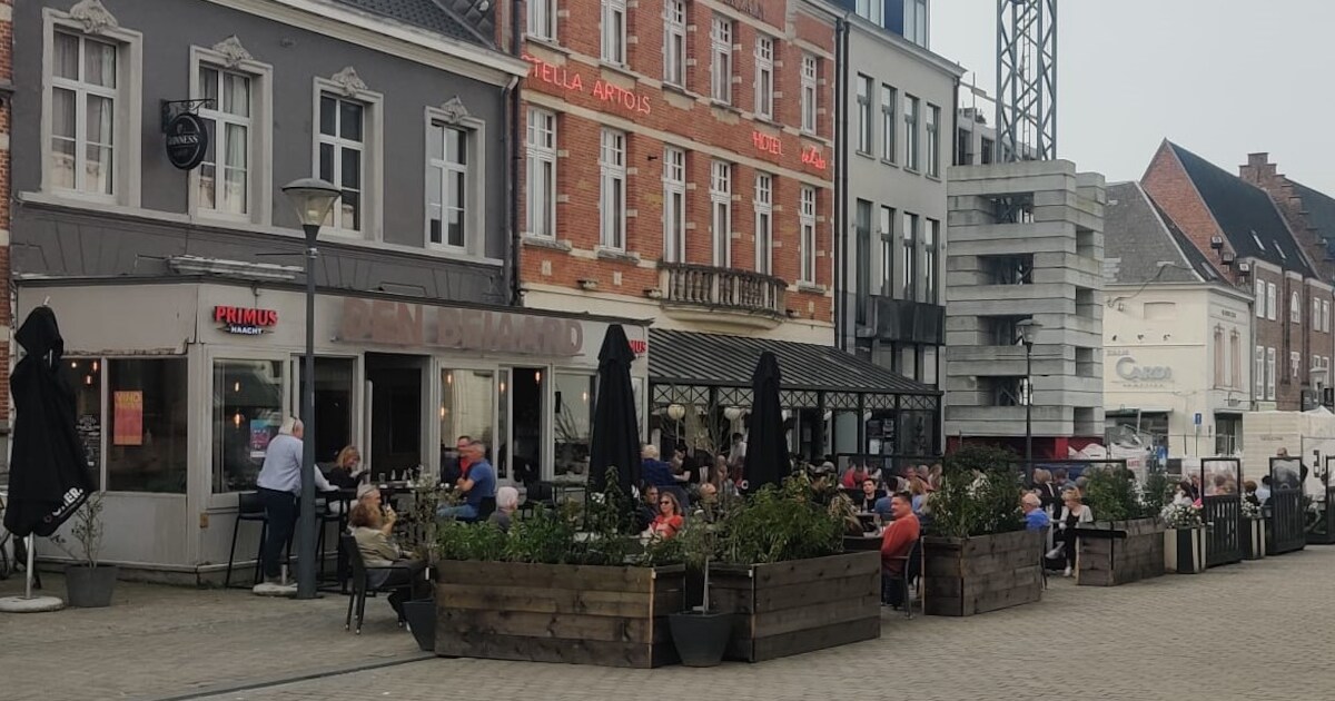 Herentals geniet van de eerste echte lentedag | Herentals | HLN.be