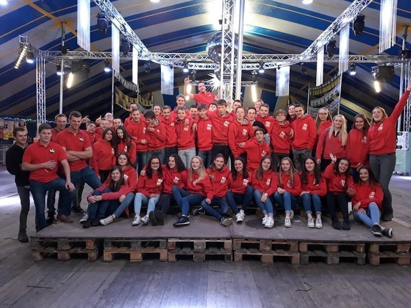 Feestweekend KLJ Staden met beenhesp en Halve Liter Fuif | Regio | HLN.be