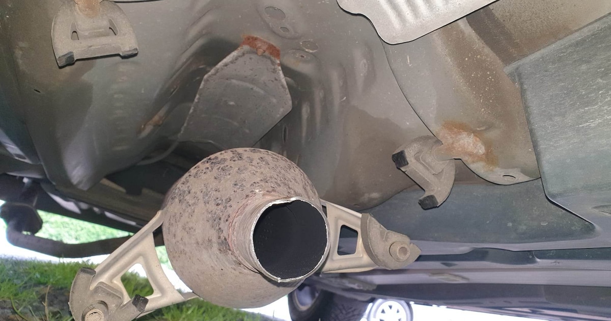 Dieven stelen katalysator uit Toyota Prius in Oostakker | Regio | HLN.be