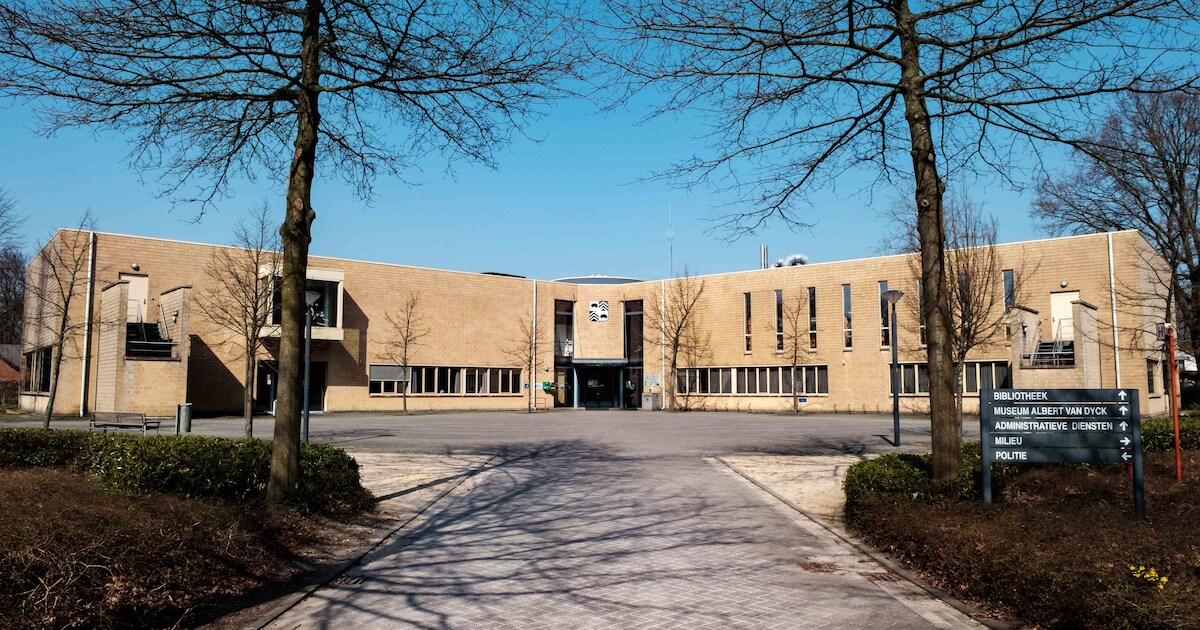 Ontdek de expo 'Bezette stad' van het Letterenhuis in Schilde | Schilde ...