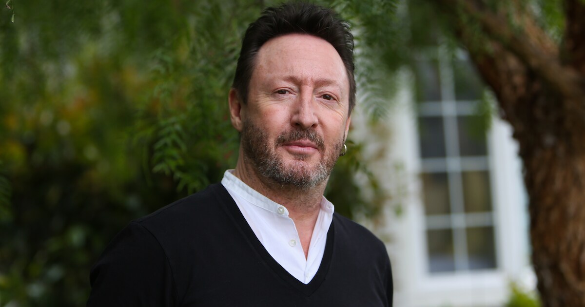 Juridische oorlog dreigt tussen zonen van John Lennon: “Ik heb evenveel ...