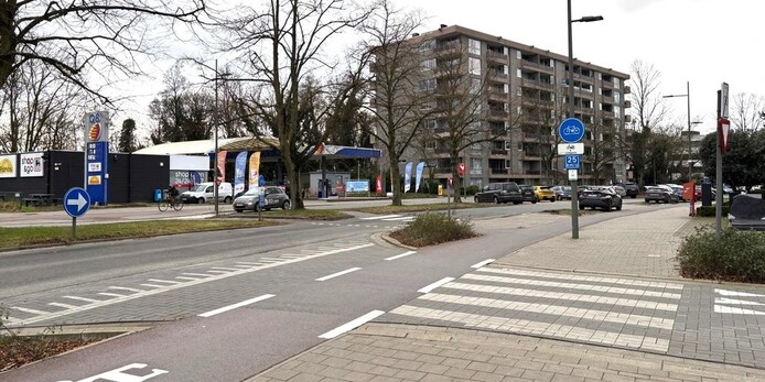 Heraanleg moet kruispunt van Groenenborgerlaan met Platanenlaan veiliger maken | Antwerpen | hln.be