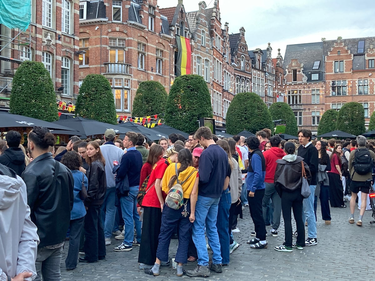 Tweede helft is op gang getrapt en op de Oude Markt is de hoop nog niet ...