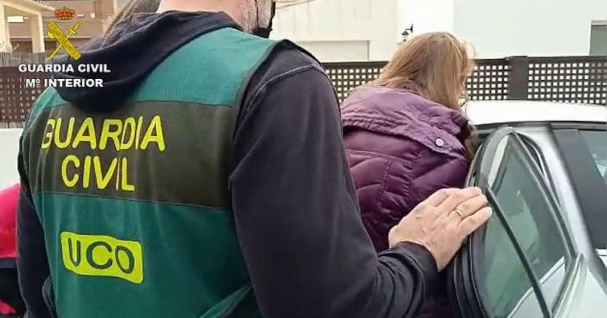 Meest gezochte Britse vrouw in Spanje aangehouden voor fraude met gsm’s ...