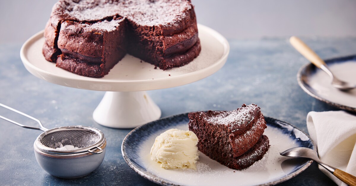 Hemel voor chocoladelovers: deze dubbel gebakken chocoladecake met een ...