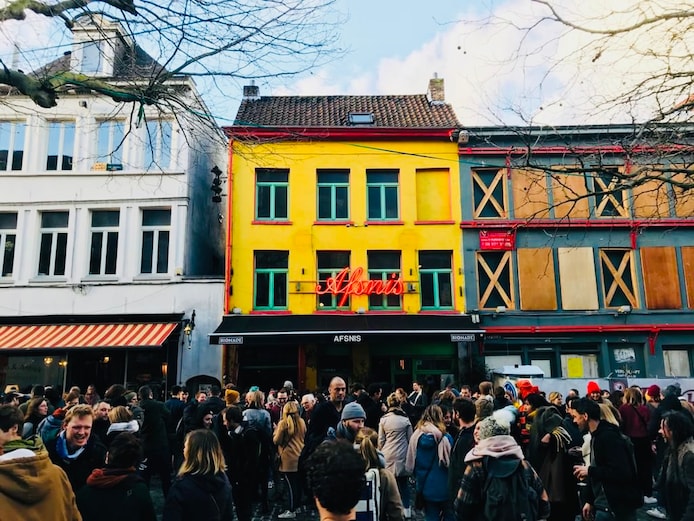 Iconisch café Het Spijker volgende week opnieuw open na faillissement ...