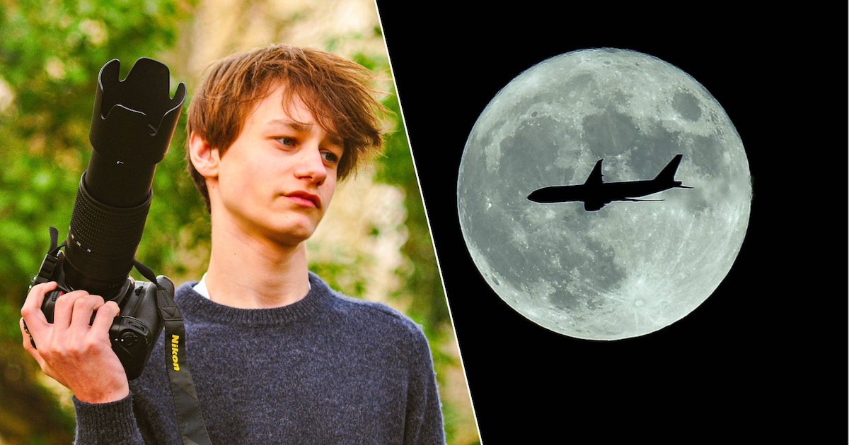 Perfecte timing: Mathias (16) fotografeert vliegtuig pal voor de maan ...