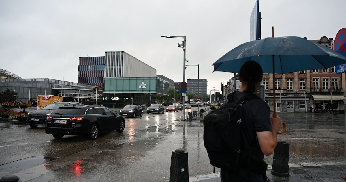 Wateroverlast zorgt voor heel wat (verkeers)ellende in en rond Leuven ...