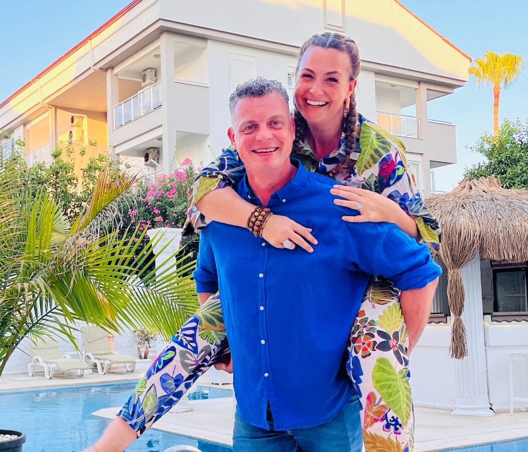 “Ze had zoveel pijn, dus vloog ik meteen naar Turkije”: medisch ...