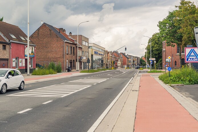 Tweede fietstunnel op komst in Asse: opnieuw verkeershinder op Brusselsesteenweg | Asse | hln.be