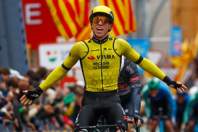 Wat een finale: 19-jarige Brennan klopt Del Grosso op de streep in ...