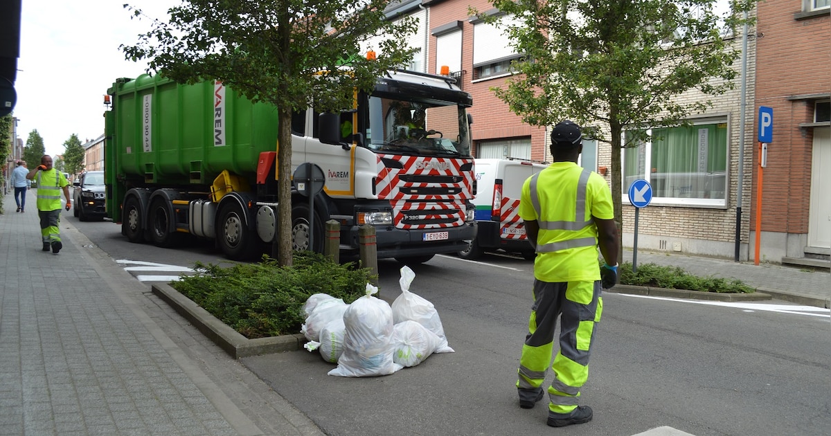 Nieuwe huisvuilzakken worden niet duurder, wel kleiner | Regio | HLN.be