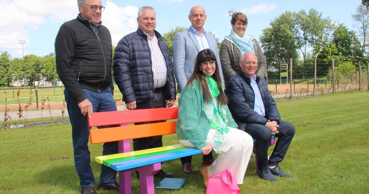 Meulebeke plaatst regenboogbank in Ter Borcht: “Inclusie en ...