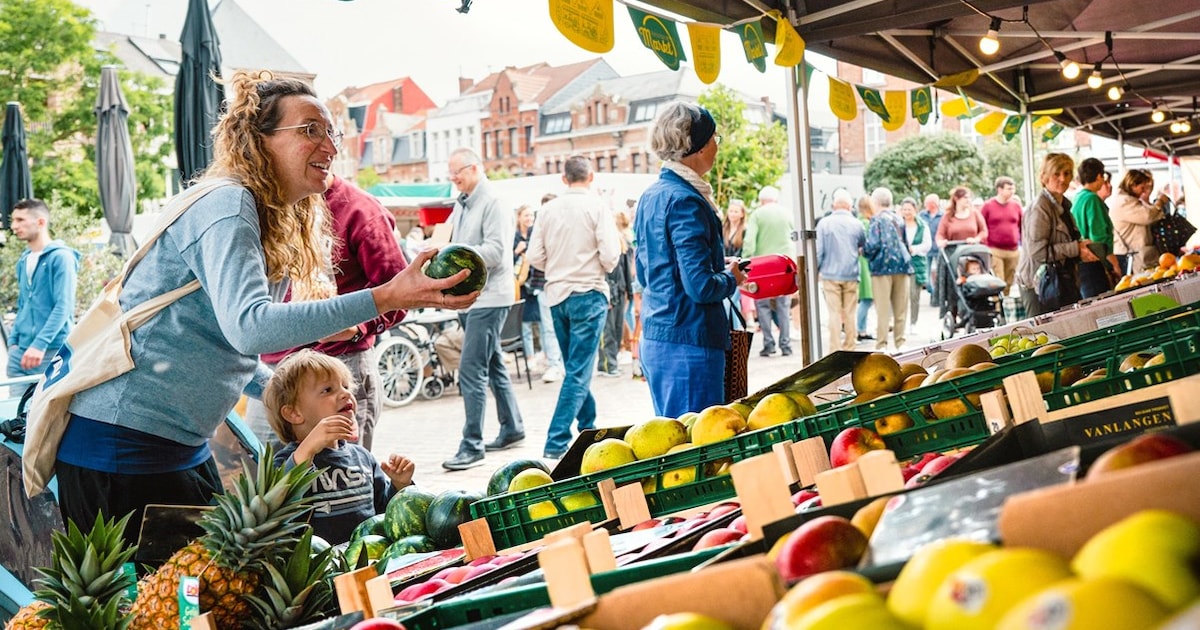 Contract voor gratis marktbus opnieuw verlengd | Waregem | HLN.be