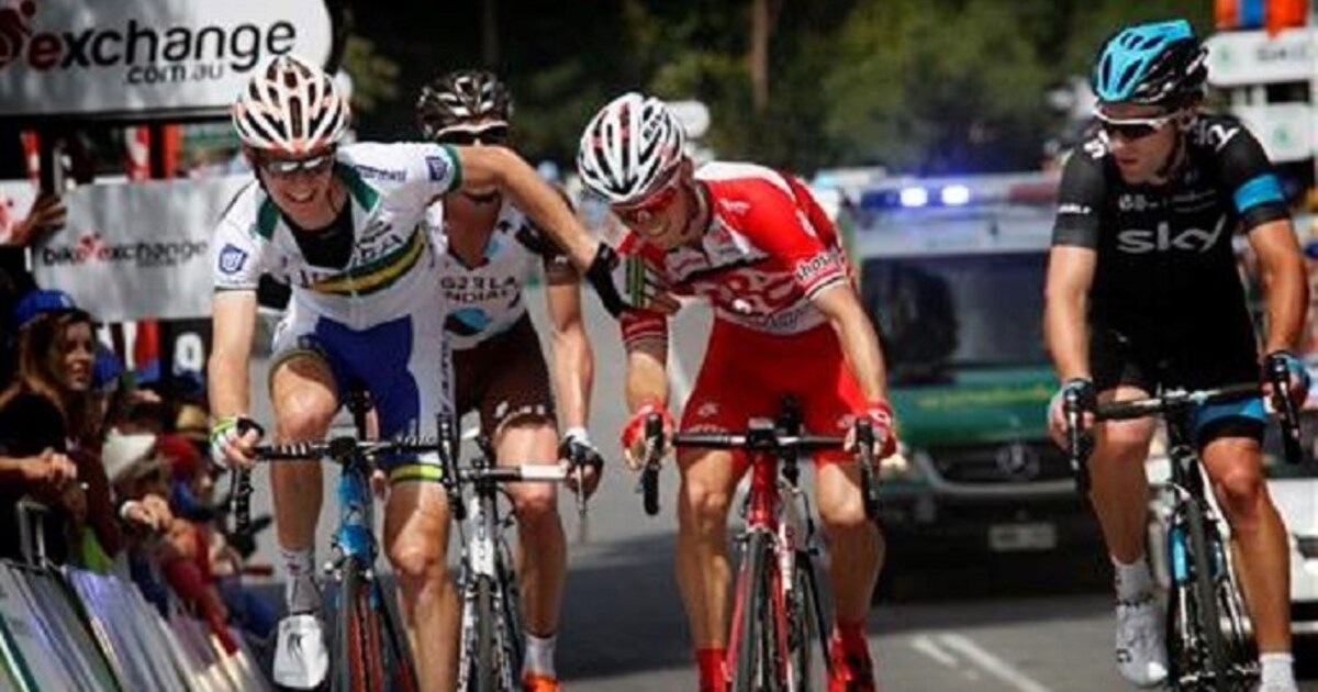 Dubbelslag voor Australiër Robbie Hucker | Wielrennen | hln.be