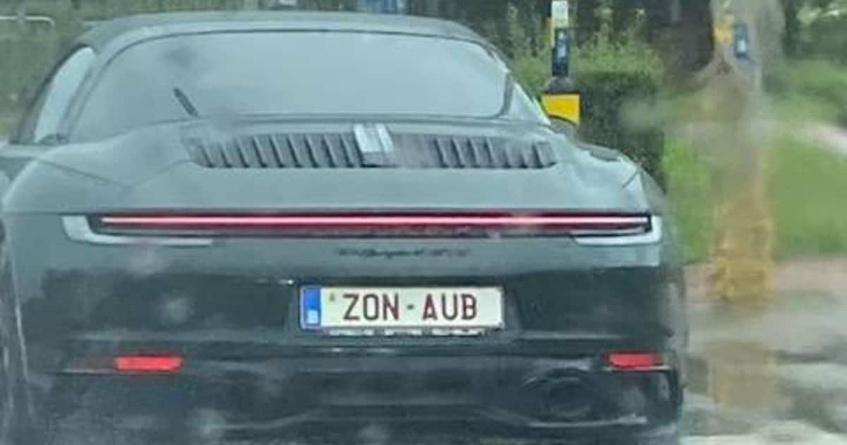 Bestuurder van Porsche vraagt ‘zon aub’: “Het is een cabrio, ik heb er ...