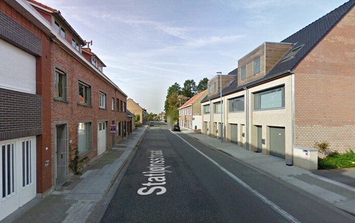 Bromfietser pleegt vluchtmisdrijf na aanrijding in Ichtegem | Ichtegem ...