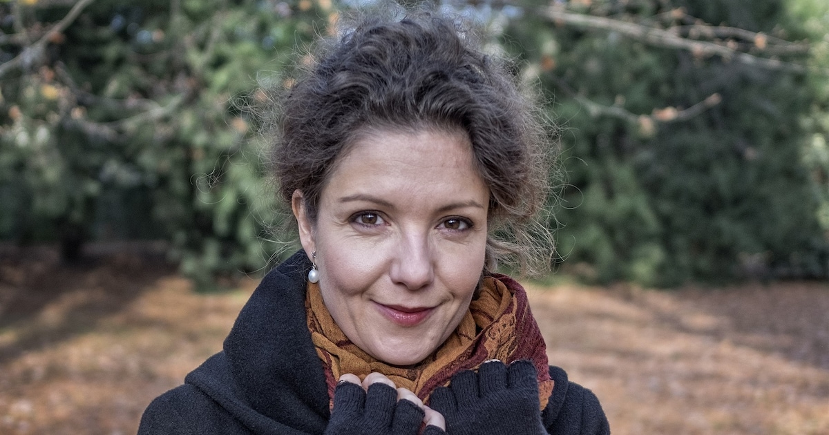 Tinneke Beeckman te gast bij Een uur cultuur | Deinze | HLN.be