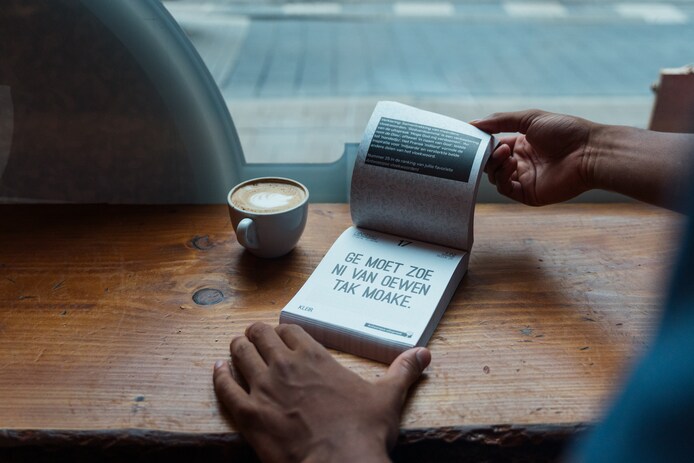 'Denoeveelsteist?’ Dialectambassadeurs van KLEIR. maken Antwerpse ...