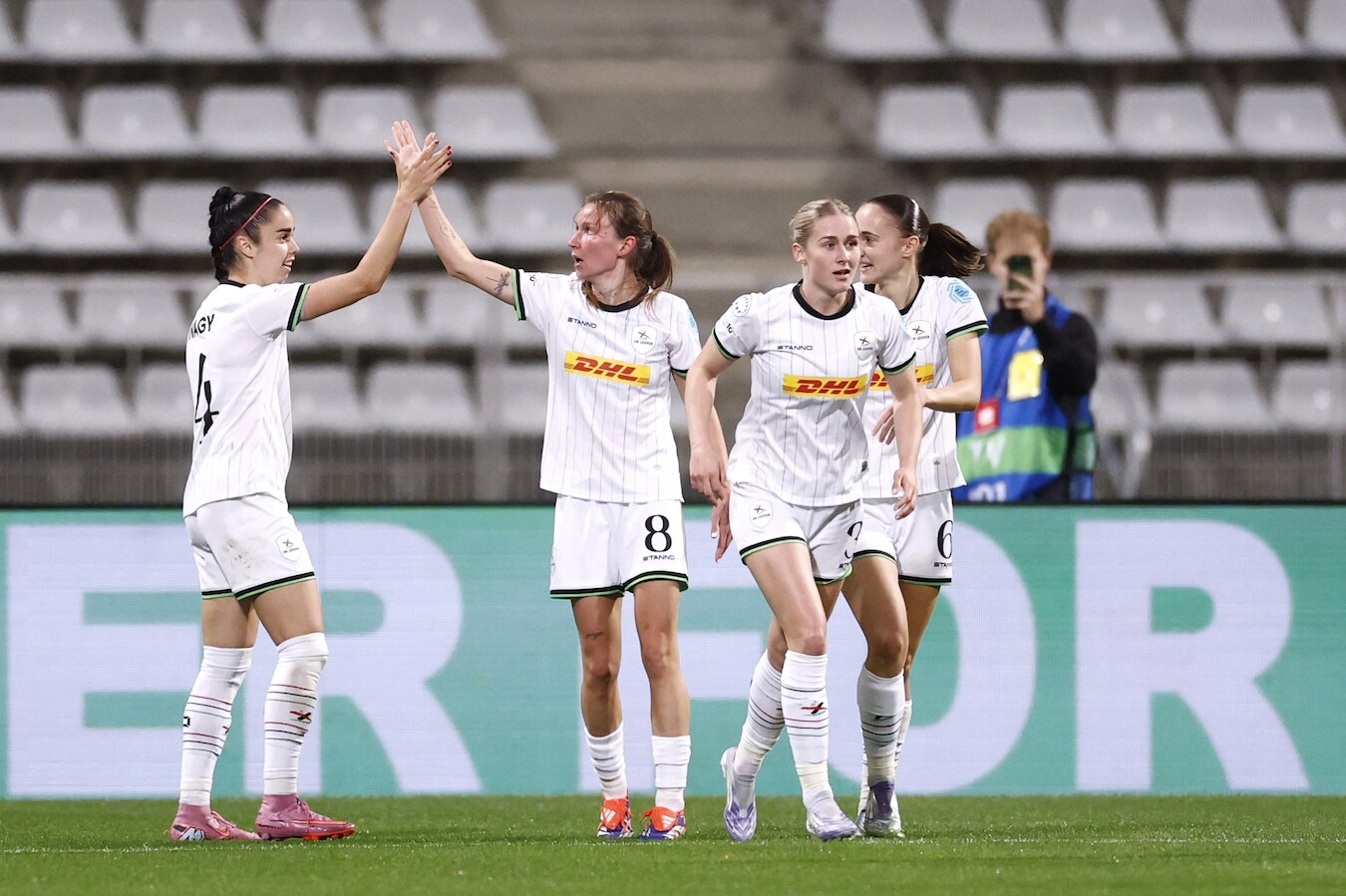 OHL Women pakt knap punt tegen Paris FC in Champions League: 16-jarige ...