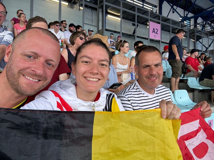 380 euro voor een “onvergetelijke dag”: vijf Vlaamse fans zien vandaag ...