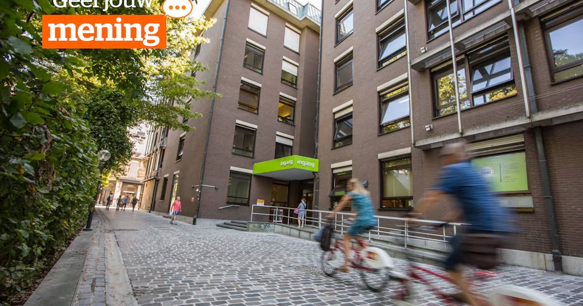 OPROEP. Wat moet er volgens jou gebeuren met het Sint ...