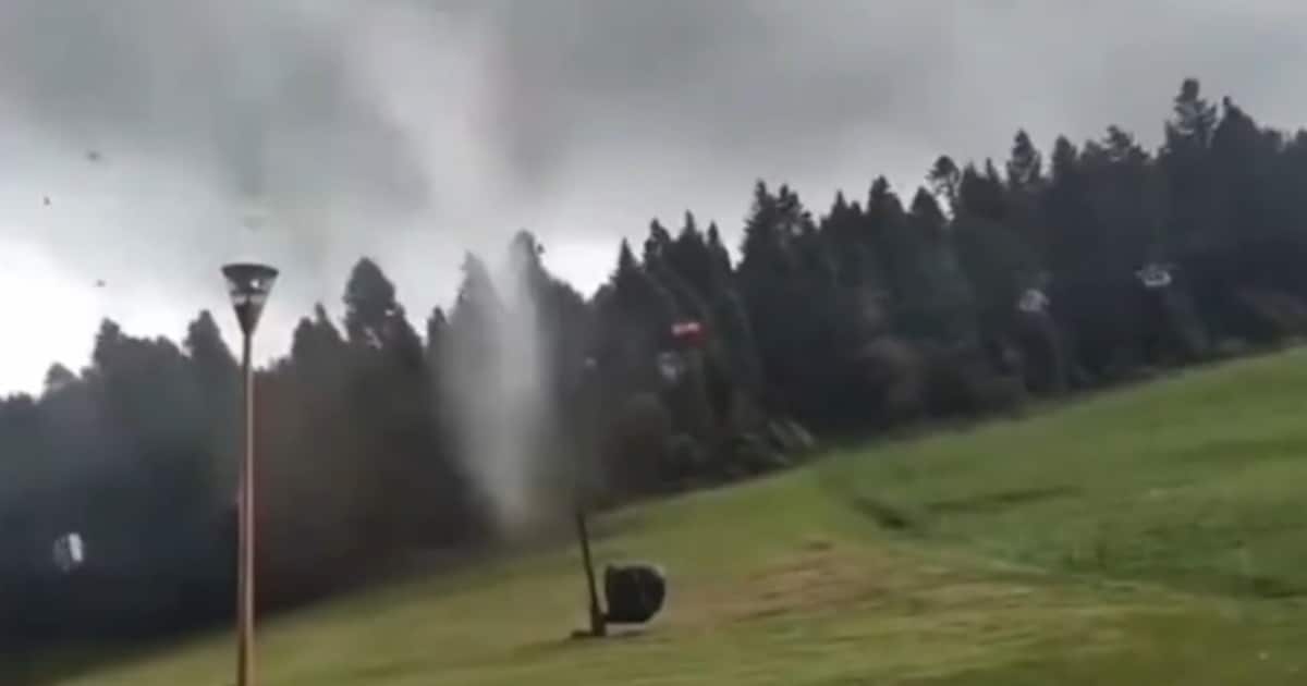 Windhoos teistert Frans skigebied en slingert man uit stoeltjeslift ...