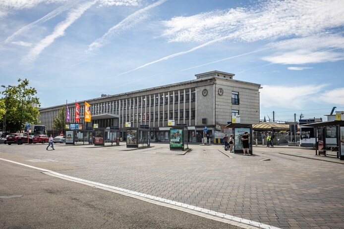 Kiss-and-ridezone aan station Hasselt maakt plaats voor halte van trambus: volgende stap ...