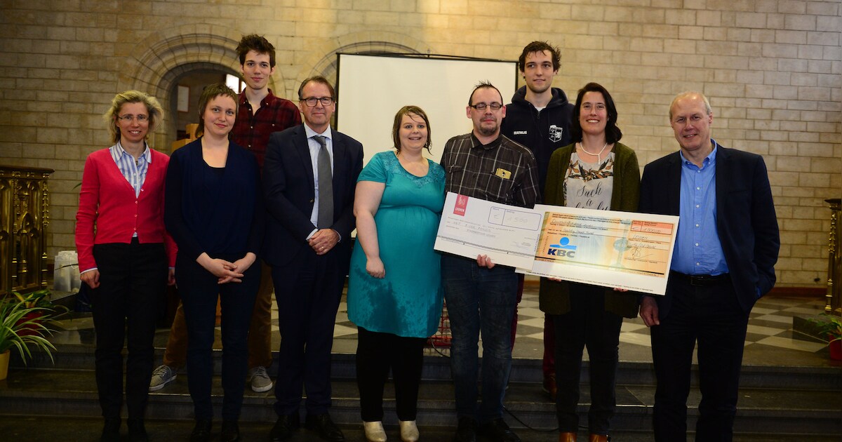 Cheque van 3.000 euro voor goed doel | Leuven | HLN.be