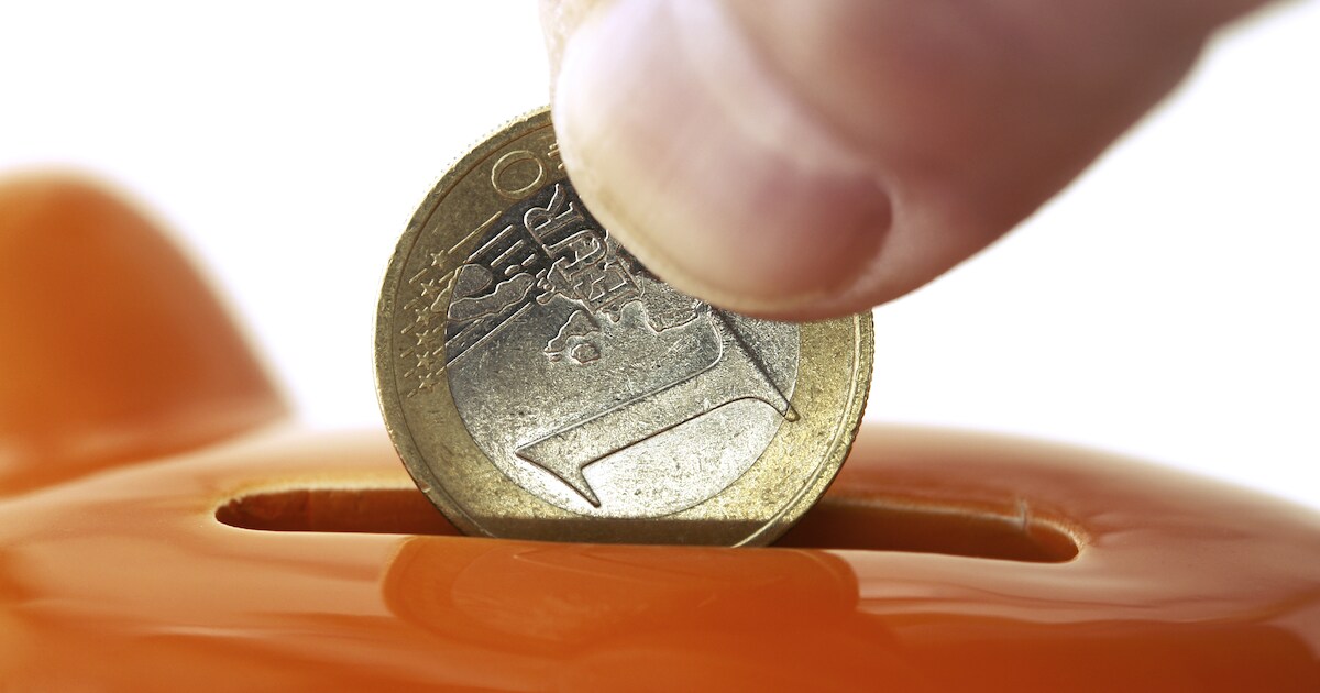Sparen of beleggen met één luttele euro per dag? Deze som win je na ...