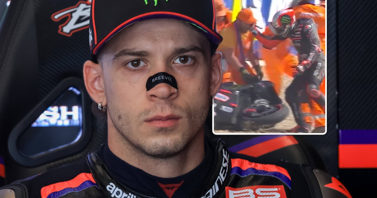 KIJK. Ophef in MotoGP: WK-leider Marco Bezzecchi geeft helpende marshal ...
