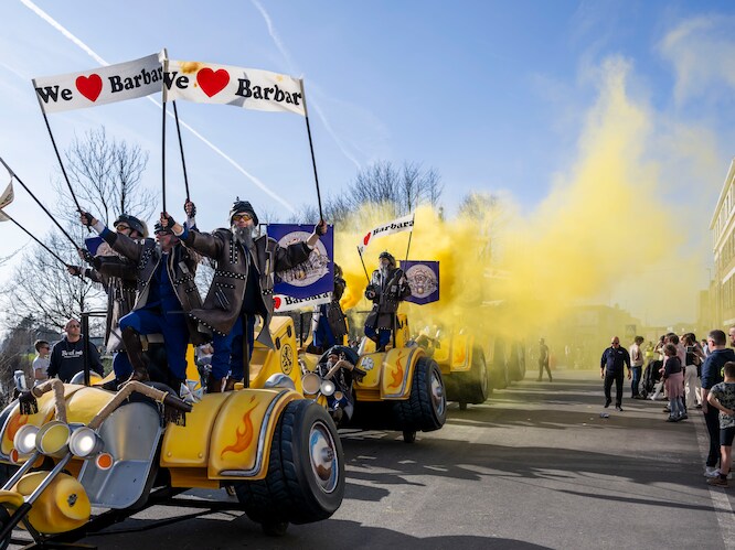 IN BEELD. Dit was dag 1 van de Belgian Darts Open in Oktoberhallen in ...