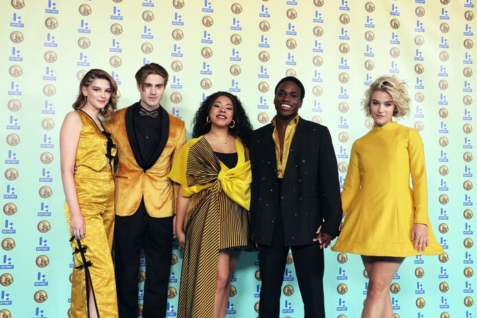 “Ik heb maar twee echte vrienden”: acteur en zanger Maksim Stojanac ...