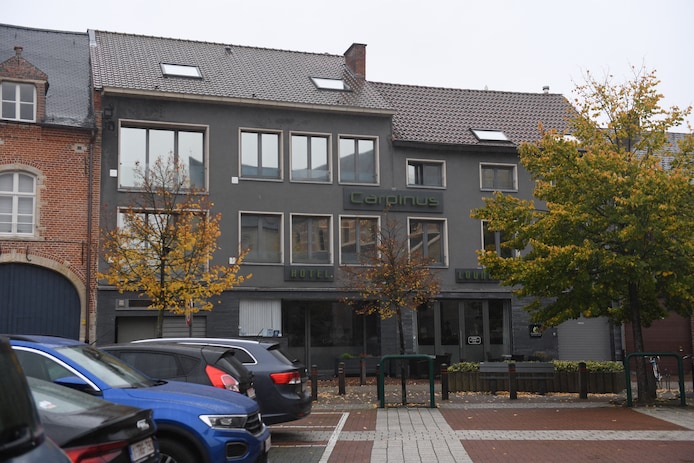 Opkoop waardevolle voorwerpen in hotel in Herent stilgelegd door ...