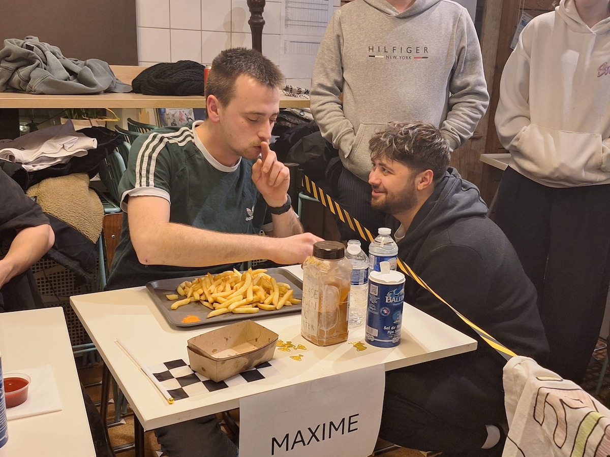 Twee kilogram (!) frietjes naar binnen gespeeld op 45 minuten: 7 ...
