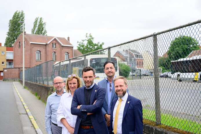 En plots ligt er een vijver in het centrum: N-VA lanceert ambitieuze ...