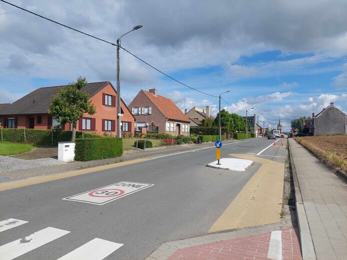 Van inkorten fietsstraat tot herinrichting kruispunt Oekense- en Izegemsestraat: stad stuurt ...