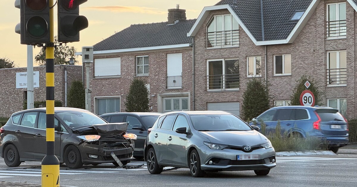 File door ongeval aan kruispunt ’t Peerdeken | Kruisem | HLN.be