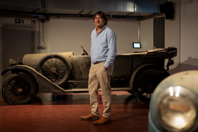 Tien oldtimers te bewonderen in oude ‘Garage Mahy’: “Perfect voor eerste verjaardag van ...