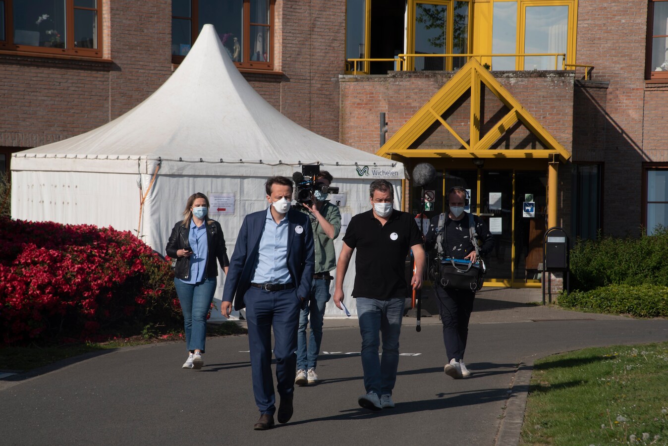 Directrice rusthuis test positief op corona. “Het crisiscentrum is in ...