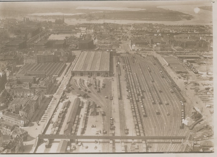 Wist je dat ... de paden in Park Spoor Noord refereren aan de ...