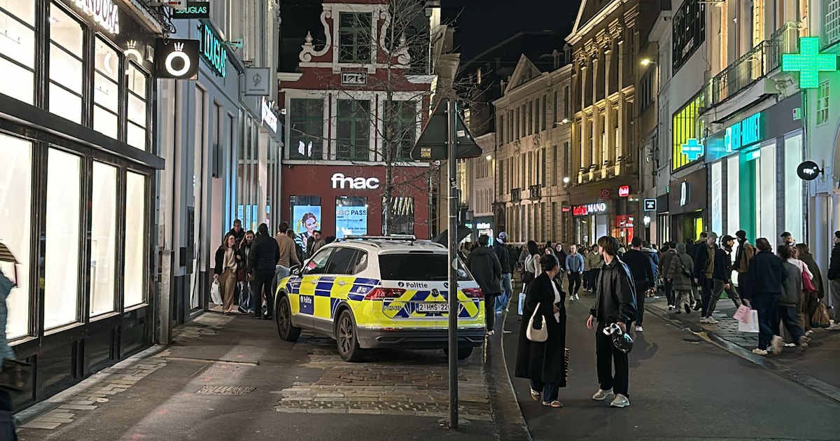 Jonge winkeldieven gevat bij parfumerie Douglas in Gentse Veldstraat ...