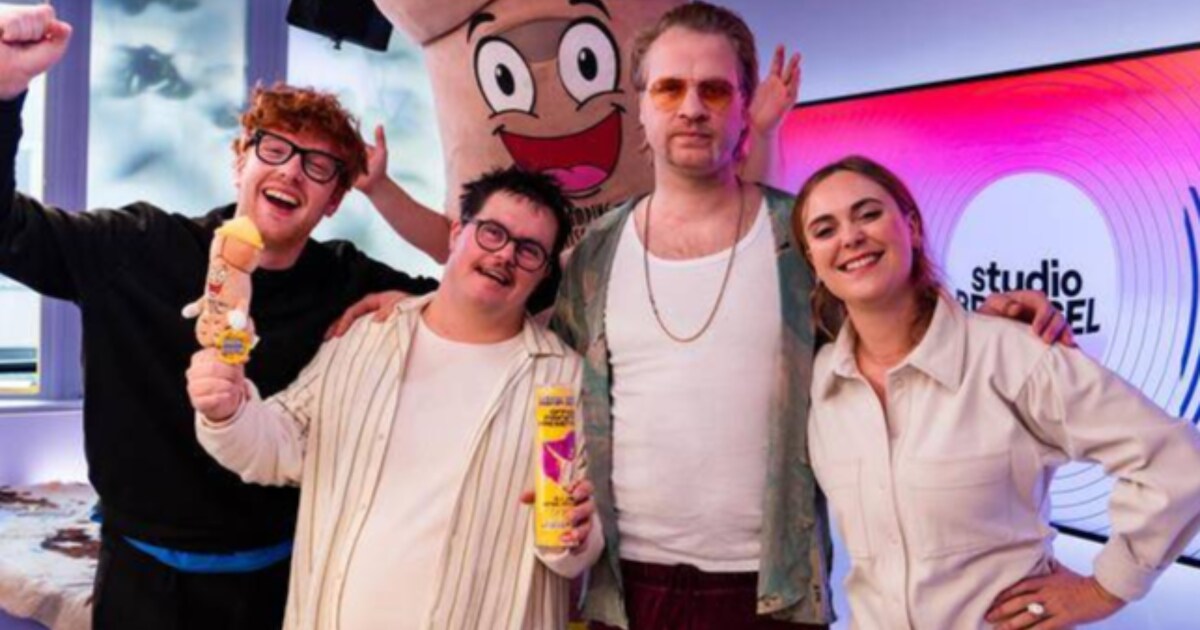 Jaimie uit ‘Down The Road’ zal mee Kamping Kitsch Club presenteren ...